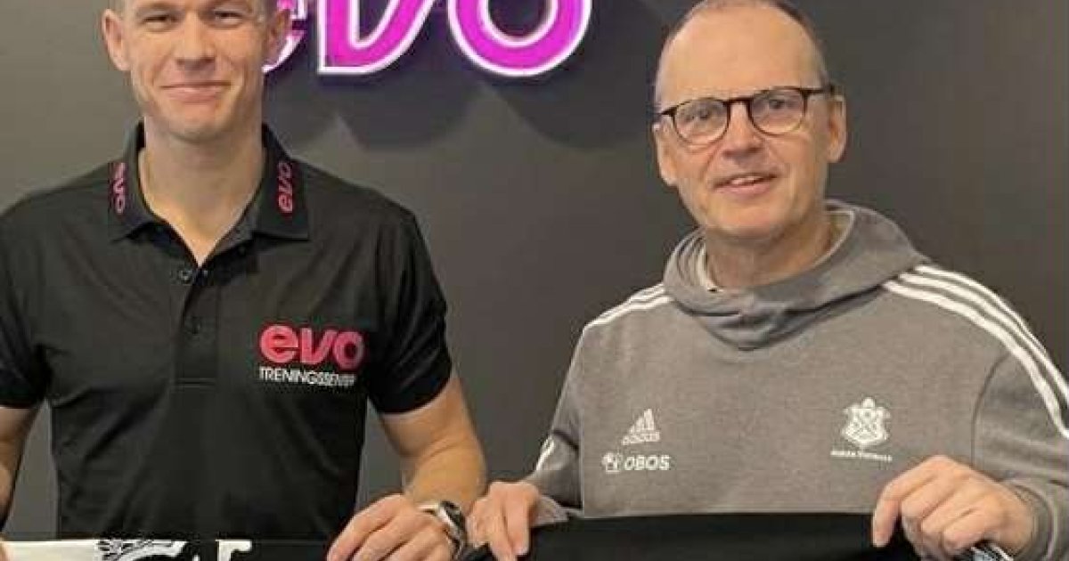 Asker Fotball trener 3 nye år med EVO / Asker Fotball